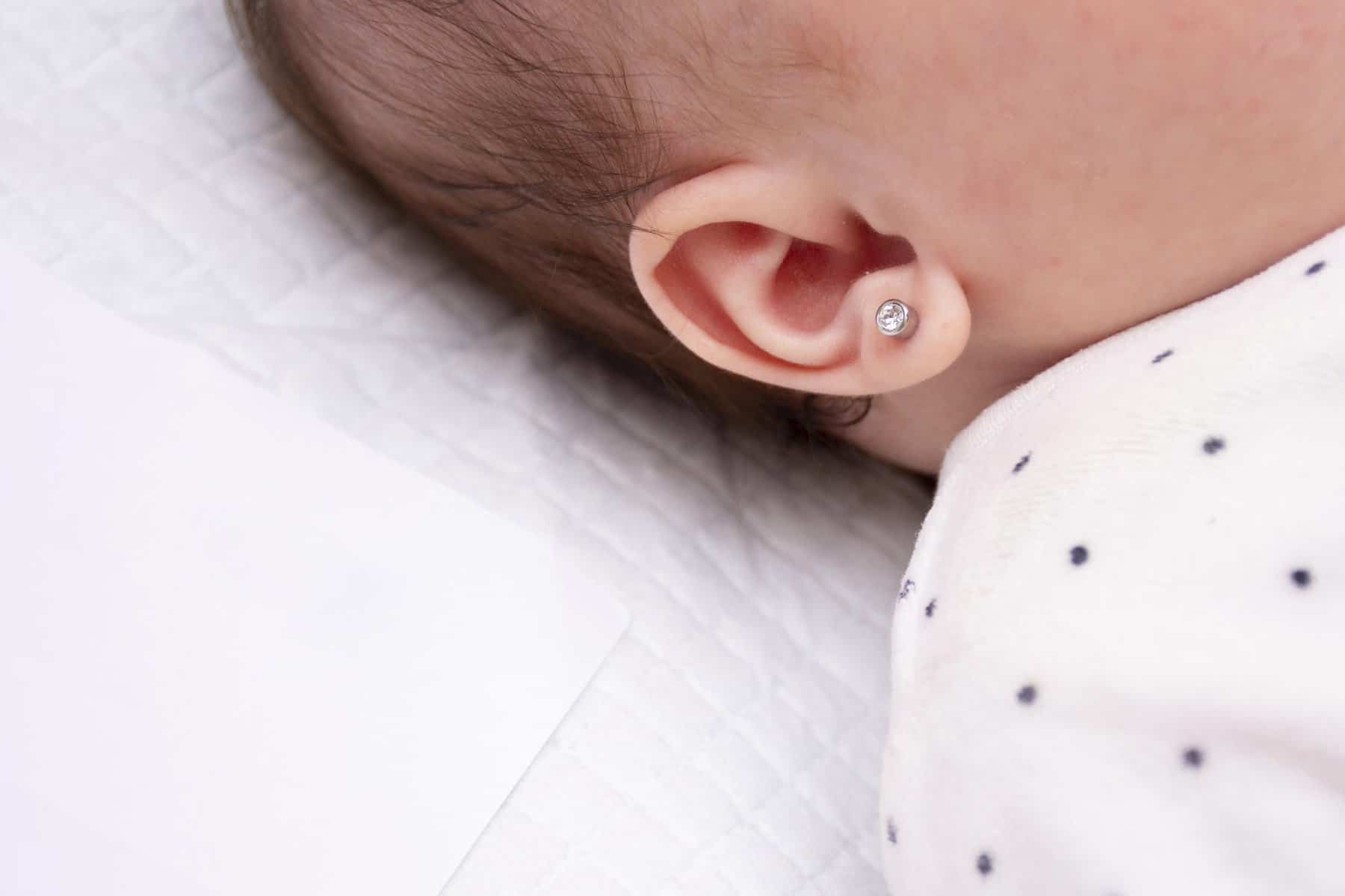 How to Choose the Best Earrings for Baby?