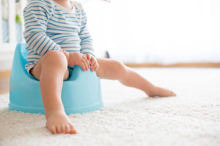 What to Do When Breastfed Baby Poop Smells Like Rotten Eggs?