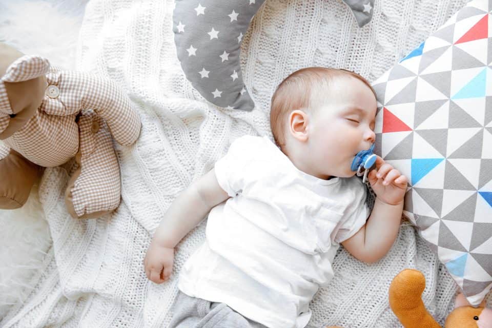 How to Find the Best Pacifier for Baby with Tongue Tie?