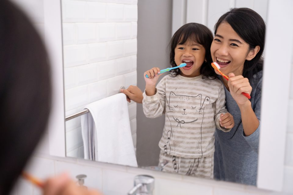 How to Brush Toddler Teeth
