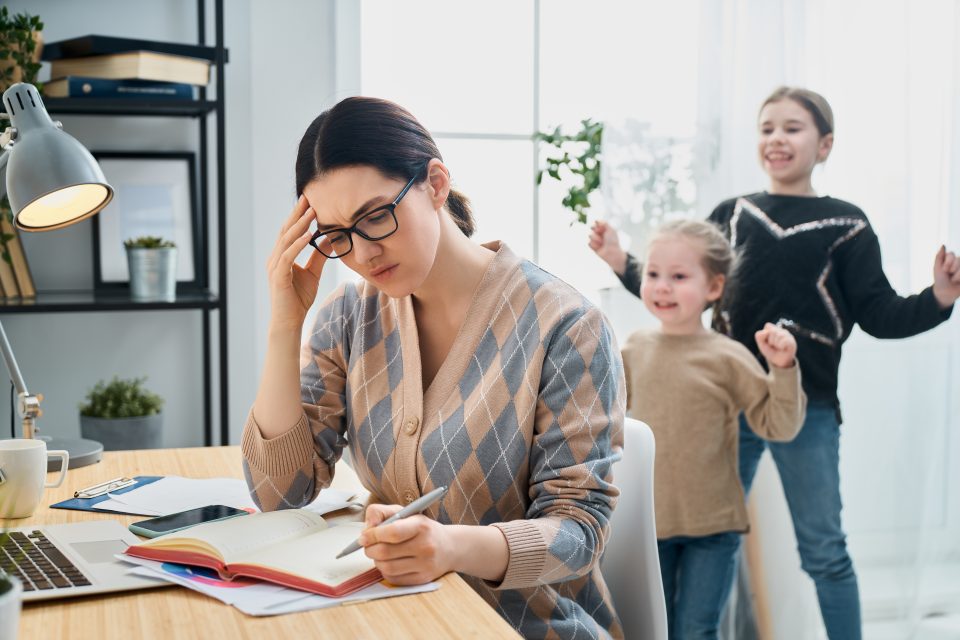 Single Mom Struggles - How Difficult Is Their Life?