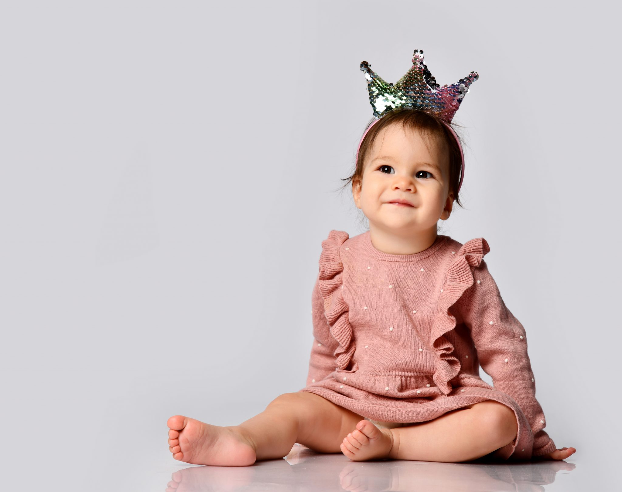 14 Dainty Girl Names That Feel Feminine and Light