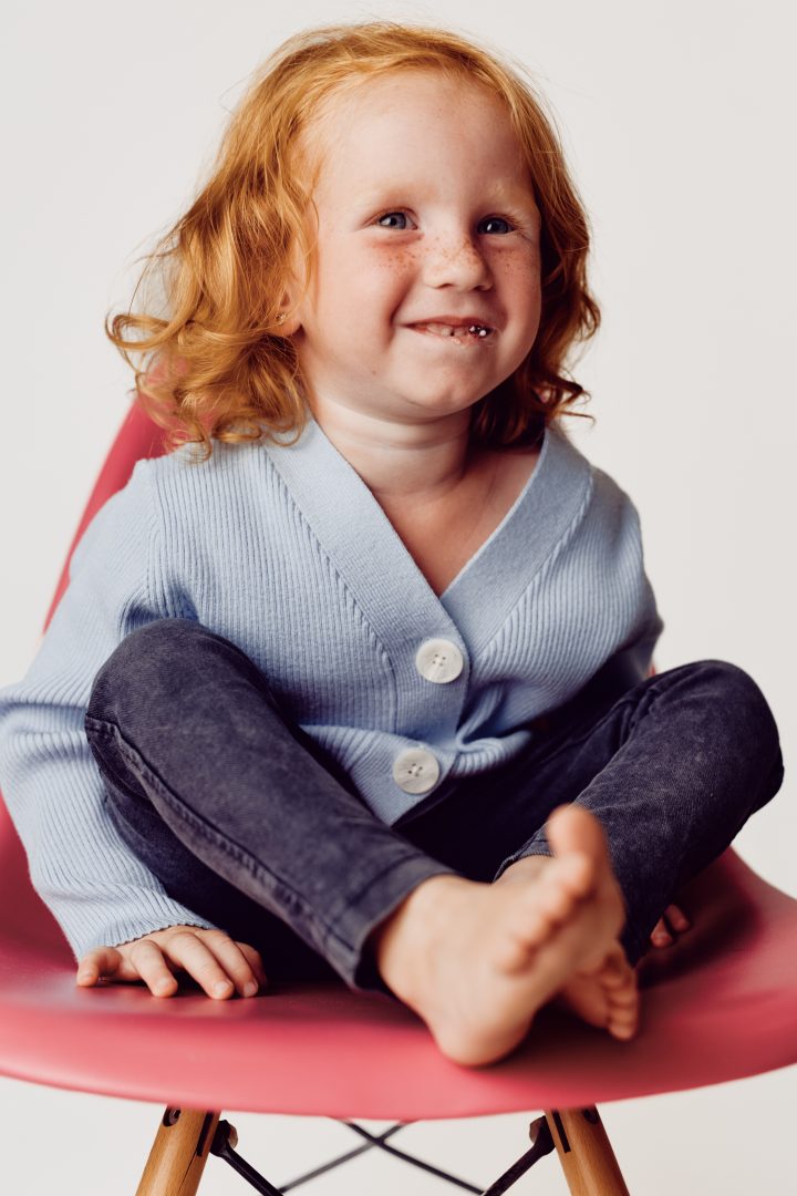 14 Dainty Girl Names That Feel Feminine and Light