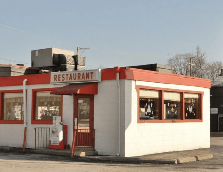 15 Things Only People from Small Towns Will Truly Understand
